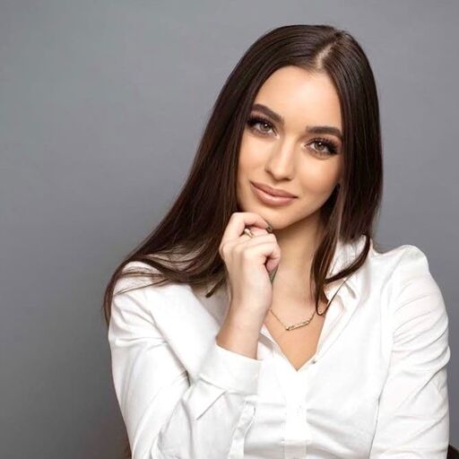 @arina_cajic Lnk.Bio · link in bio