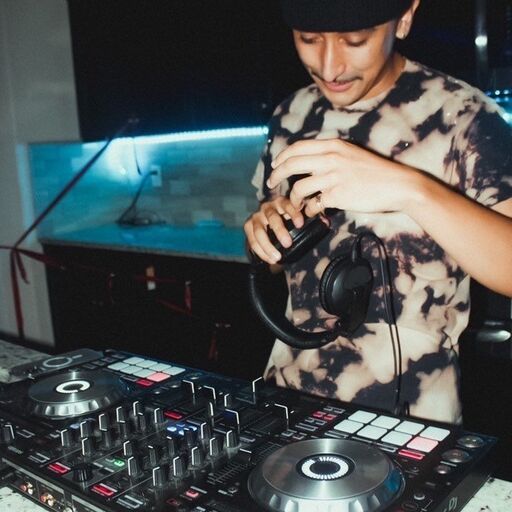 @djjohnnytowers Lnk.Bio · link in bio