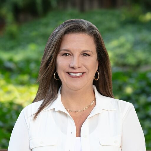 @elizabeth.thompson.realtor Lnk.Bio · link in bio