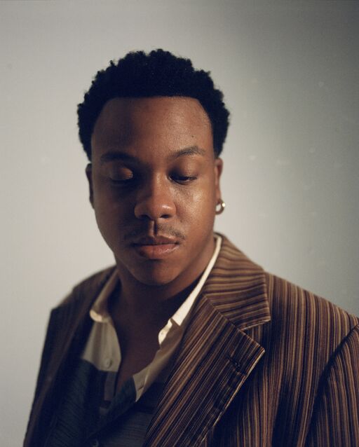 Lee Lewis Lnk.Bio · link in bio