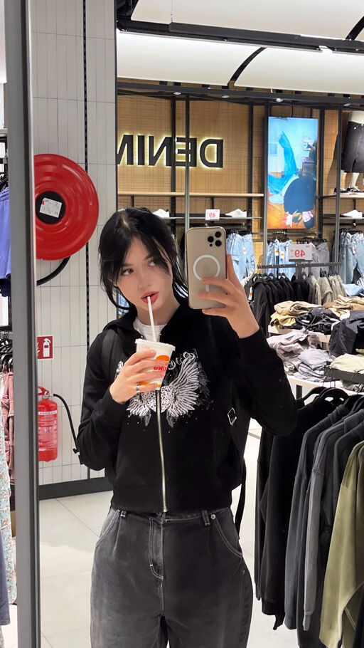 emmeline_sky Lnk.Bio · link in bio