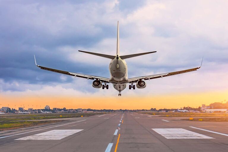 Frontier Airlines JFK Terminal Lnk.Bio · link in bio