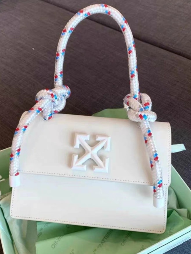 @_.moniboo Lnk.Bio · link in bio