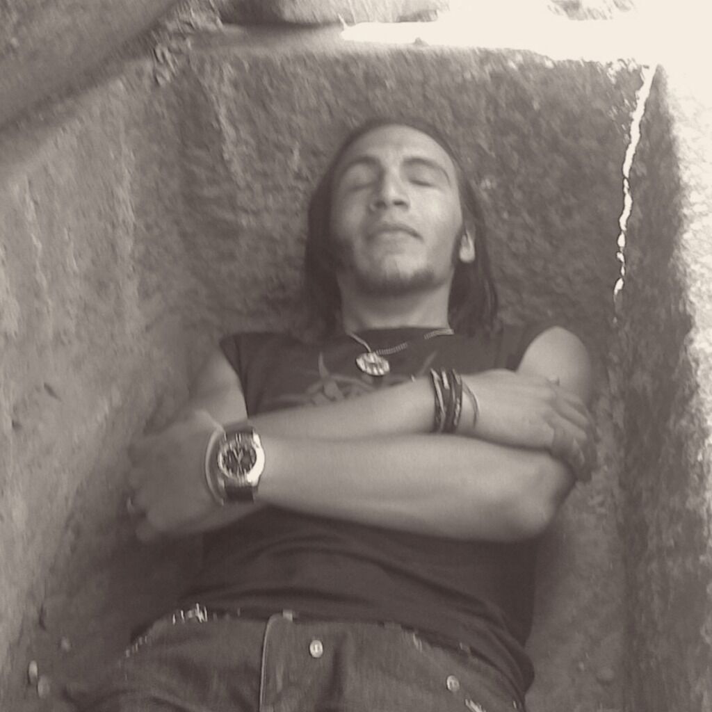 Majed Salih - The Official Site